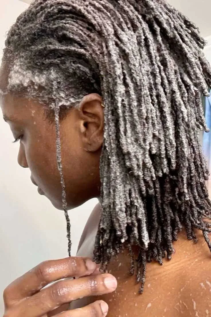 How to Dry Locs After a Gym Workout: Fast and Healthy Methods